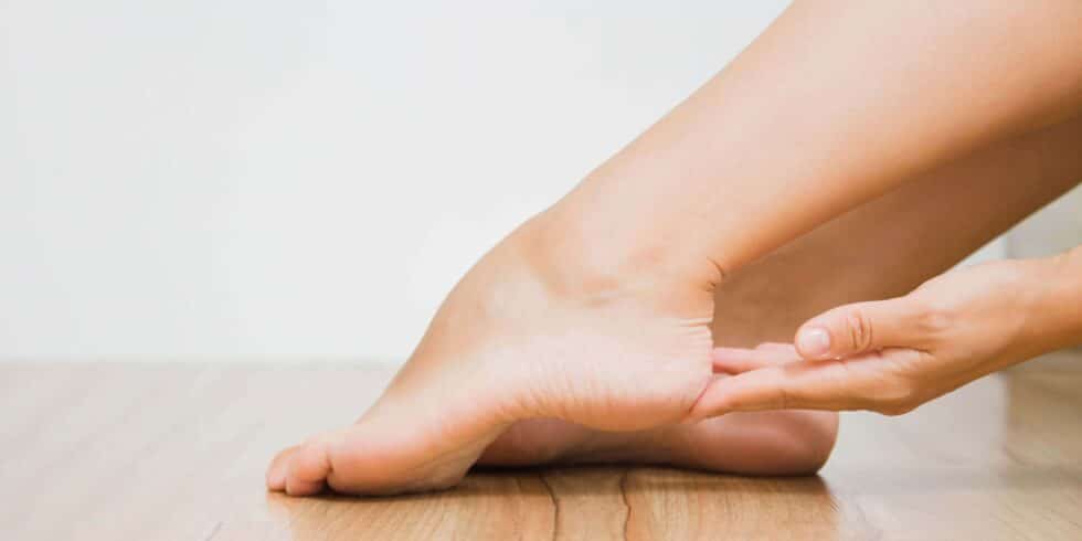 Why Does My Heel Hurt? Common Causes of Heel Pain | Comprehensive Foot ...